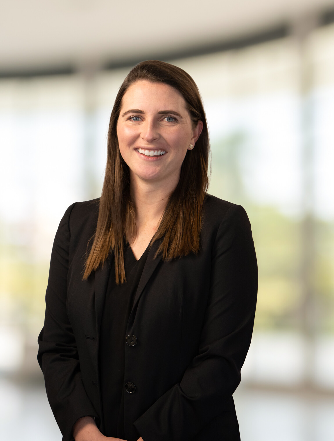 Elizabeth Courtney – LC&A Law Firm